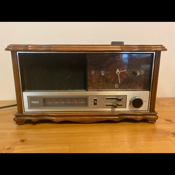 Other | 197s Rca Vintage Wooden Clock Radio | Poshmark